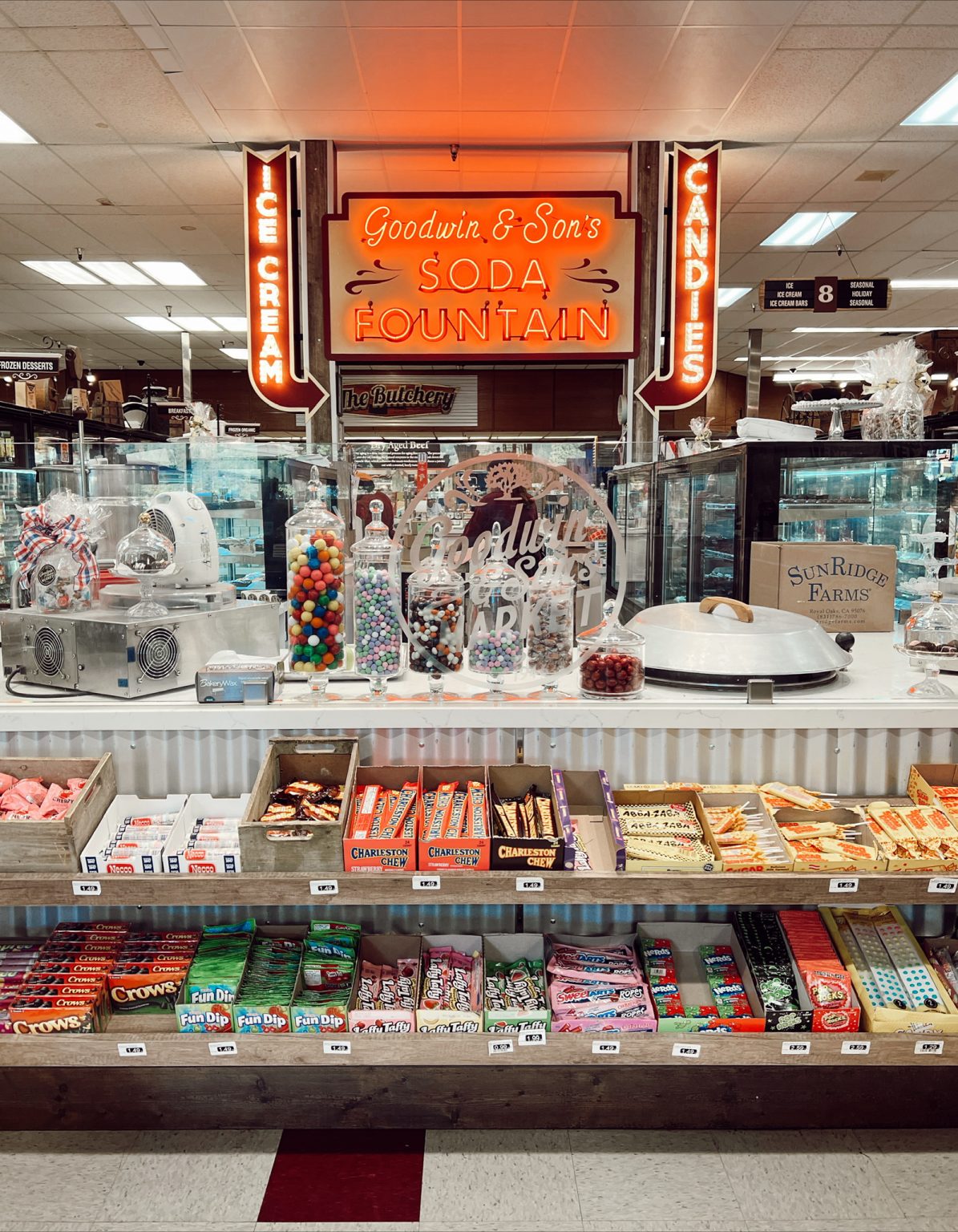 Guide to Crestline, California: Shop, Play, Eat - lake arrowhead ...