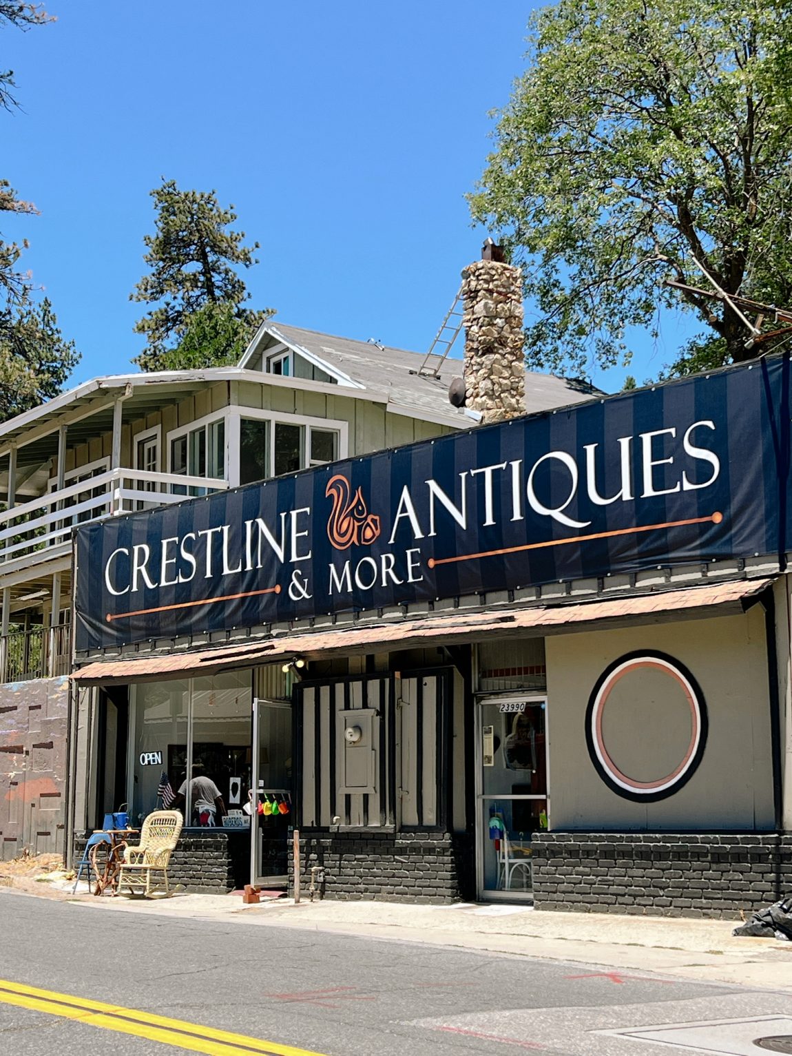 Guide to Crestline, California: Shop, Play, Eat - lake arrowhead ...