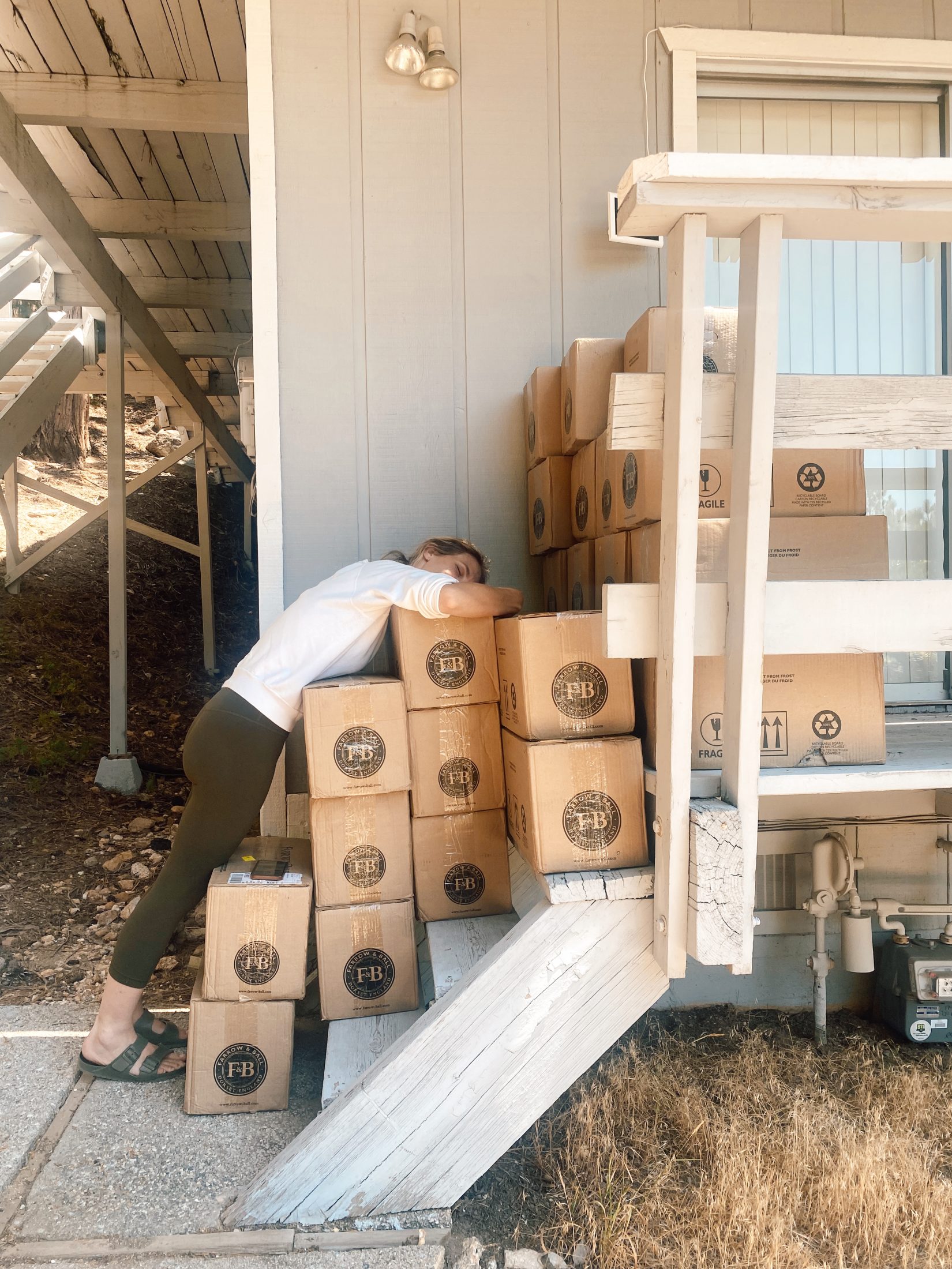 Lake Arrowhead Cabin Paint Colors (Interior and Exterior) - Make, nest ...